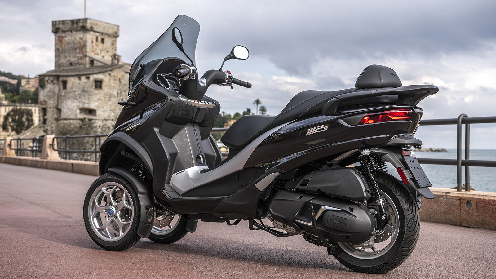 Piaggio Piaggio MP3 400: specs, features and price