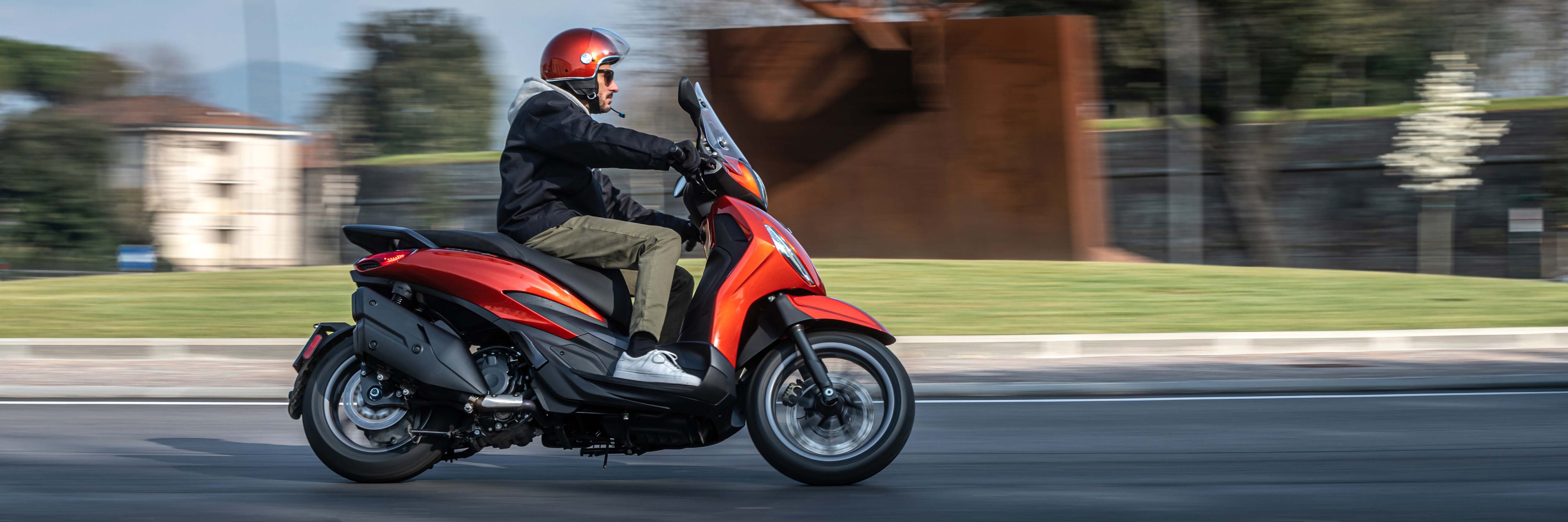 Piaggio: Scooter and urban mobility. Official site